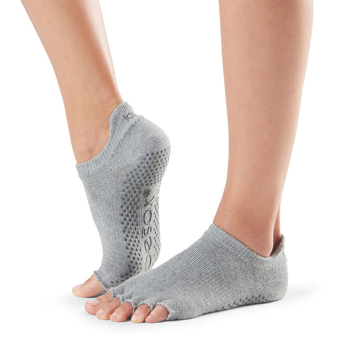 Pilates Grip Socks | Grip Socks for Pilates - Pilates Reformers Australia